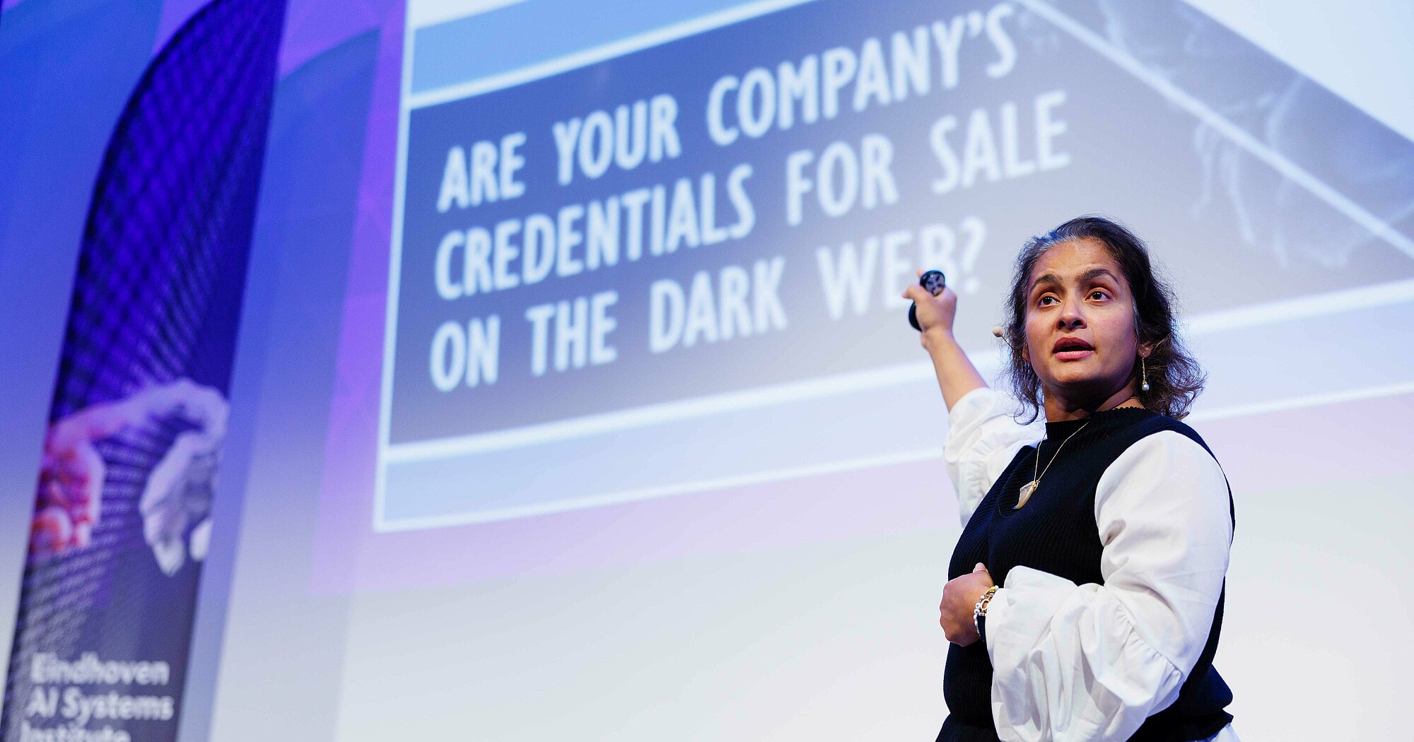 Collaboration central at first AI Summit Brainport: 'It's a team sport'