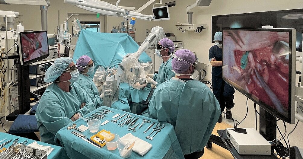 38 million for pioneering robot that sets new standard in microsurgery